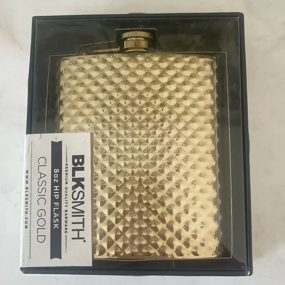 BLKSMITH | Dining | Blksmith Premium 8oz Hip Flask Gold Oil Slick ...